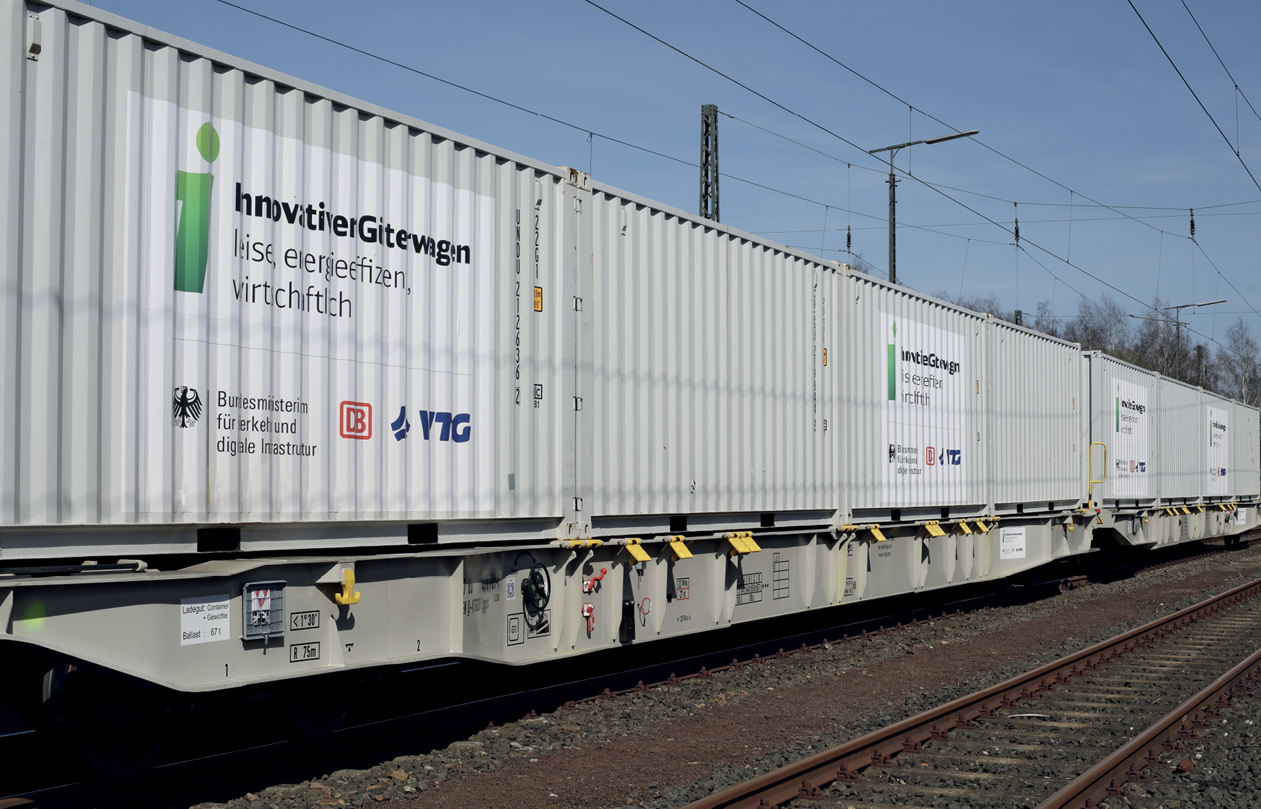 Containertragwagen Bauart Sggnss (Foto: Jürgen Hörstel) - System||Bahn