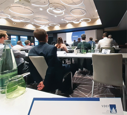 Den Schienenverkehr nahbar machen und Systemwissen stärken - System||Bahn